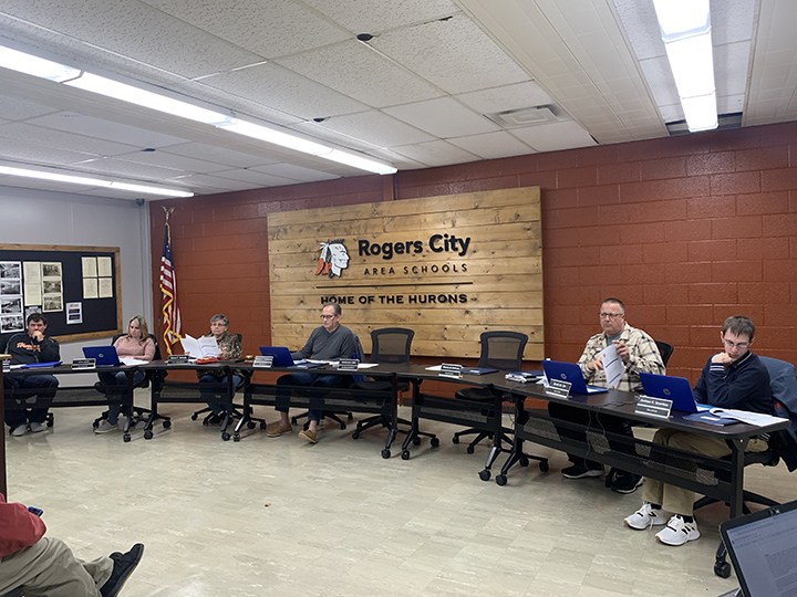 Rogers City schools revenue, expenses climbed last school year, report ...
